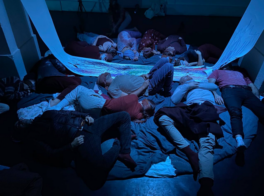 Fluidity of Dreams: Experiment on Collective Dreaming and Production ...